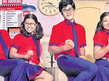 వయసు ప్రభావం! | e age lantidi movie shooting Started | Sakshi