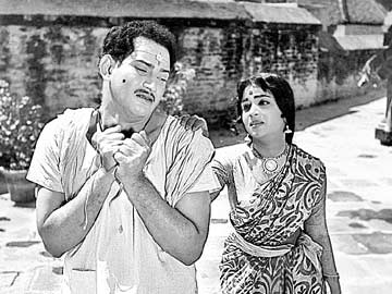 అవుట్‌డోర్ ‘సాక్షి’గా... | Veteran Telugu director Bapu First movie ...