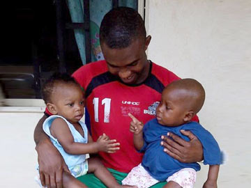 ఈ పిల్లాడు అప్పటికి ఇప్పటికి ఎంత తేడానో | Miracle recovery of emaciated ...