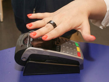 డెబిట్ కార్డుల స్థానే ఉంగరాలు! | Forget about debit cards -- here come ...