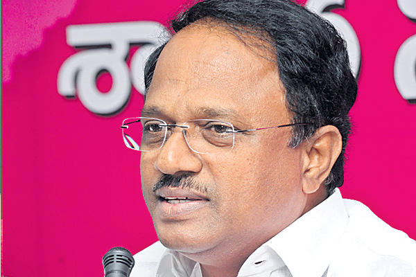 కాంగ్రెస్‌కు అధికారం కల్ల: మంత్రి లక్ష్మారెడ్డి | laxma reddy on ...