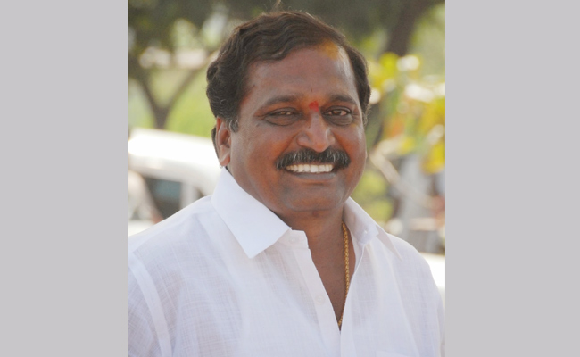 బాబూ..ఇంకెన్నాళ్లీ మోసం! | Shilpa Chakrapani reddy Fires On CM ...