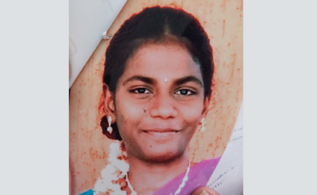 అనూష.. ఏమైపోయింది! | Anusha Missing Case Still Mystery In Krishna | Sakshi