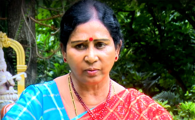 అరుణమ్మ కన్నీటికి కారకులెవరు? | Special Story On Former minister Galla ...