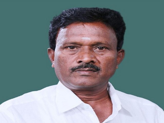 రోడ్డు ప్రమాదంలో ఎంపీ దుర్మరణం | Villupuram ADMK MP Rajendran died in ...