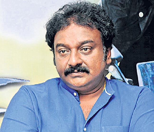 ఆగస్టులో ఆరంభం | VV Vinayak to turn actor for Dil Raju | Sakshi