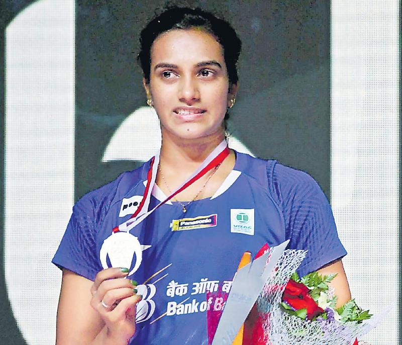 రన్నరప్‌తో సరి | P V Sindhu ends runner-up at Indonesian Open | Sakshi