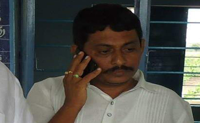 పొట్టి రవిపై పీడీ యాక్టు | PD Act On SV Ravindra Reddy Doing Illegal ...