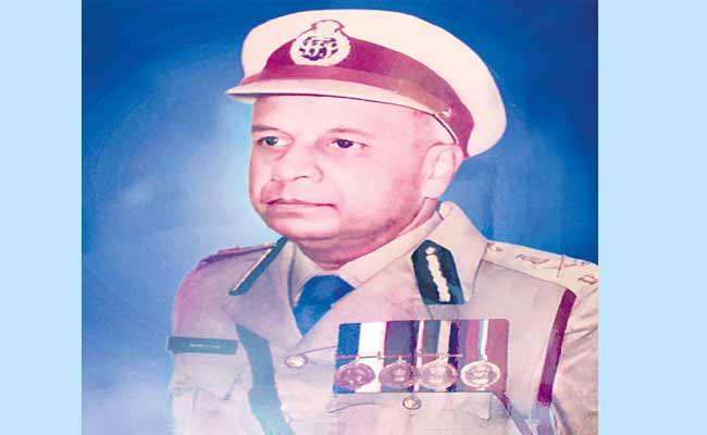 మాజీ డీజీపీ ఆనందరాం కన్నుమూత | Retired IAS And AP Former DGP Ananda Ram ...
