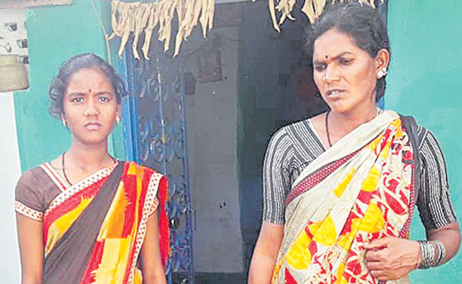 మా కొడుకులను శిక్షించండి | Priyanka Reddy Murder Case : Accused Persons ...