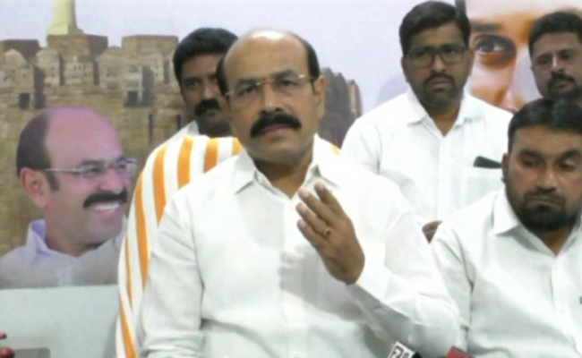 ‘ఆ పని చేయమని లోకేష్‌ను కోరుతున్నా’ | SV Mohan Reddy Thanked the Chief ...