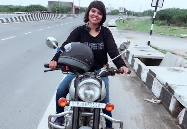 ‘దిశ’పై సందేశం... ఒంటరిగా 3,200 కి.మీ. | Udaipur Woman Neetu Chopra Set ...