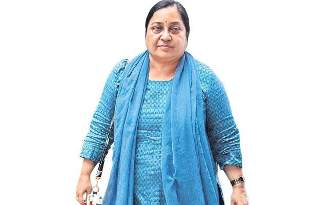 దేవికారాణి ఆస్తుల చిట్టా విడుదల | ACB Released ESI Scam Devika Rani ...