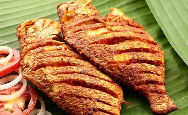 ఆహా! ఉప్పు చేప.. జొన్న రొట్టె | Sunday Special Food Items With Fish In ...