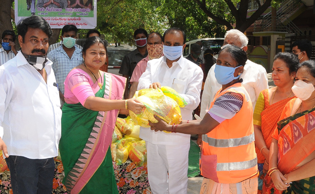 దమ్ముంటే మోదీని ప్రశ్నించగలవా? | Anantha Venkatram Reddy Slams ...