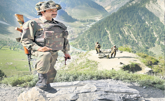 చర్చలు.. చర్యలు! | India and China are deploying forces along the LAC ...