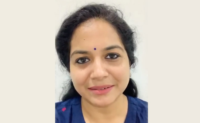 నాకు కరోనా సోకింది: సింగర్‌ సునీత | Singer Sunitha Says She Defeated ...