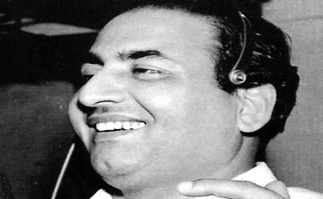 జానే వాలో జరా ముడ్‌ కే దేఖో ఇధర్‌ | Sakshi special story about Sakshi ...