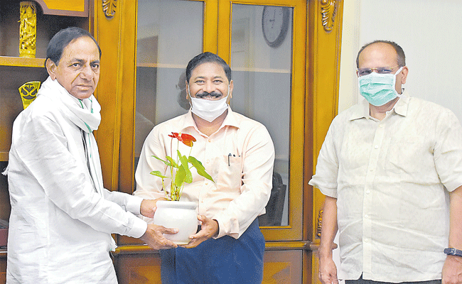 రాష్ట్ర ఎన్నికల కమిషనర్‌గా పార్థసారథి | Retired IAS Officer Partha ...