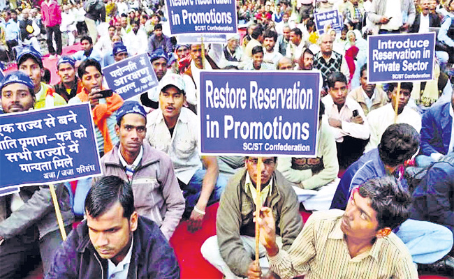 రిజర్వేషన్ల ప్రాణంతీస్తున్న ప్రభుత్వాలు | R Krishnaiah Guest Column ...