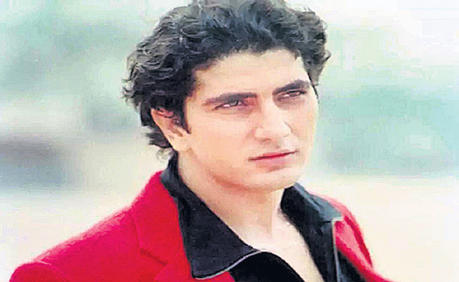 నటుడు ఫరాజ్‌ ఖాన్‌ కన్నుమూత | Actor Faraaz Khan passes away at 46 | Sakshi