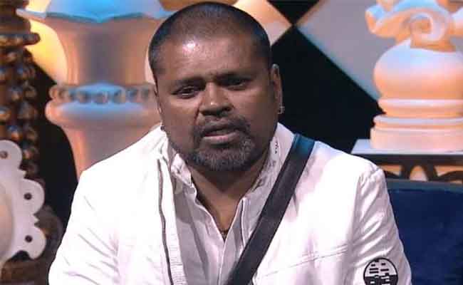 బిగ్‌బాస్‌: కెప్టెన్‌గా మాస్ట‌ర్‌, మ‌రి ఎలిమినేష‌న్‌? | Bigg Boss 4 ...