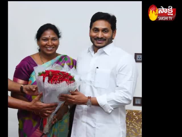 వైఎస్ జగన్‌ను కలిసిన మాజీ ఎమ్మెల్సీ పోతుల సునీత | Former MLC Pothula ...