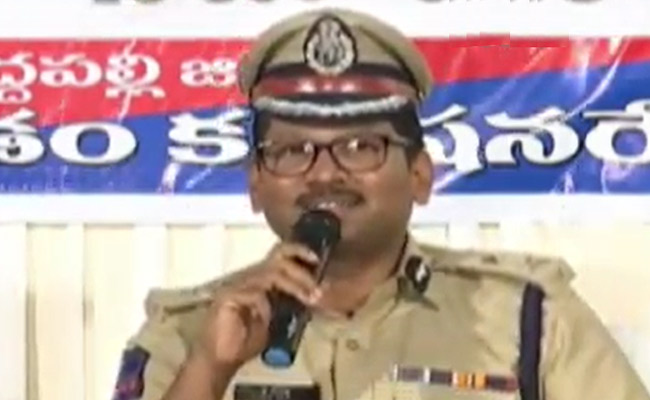 న్యాయవాద దంపతుల హత్య: అదే కారణం | Police Arrest Three Accused In Vaman ...