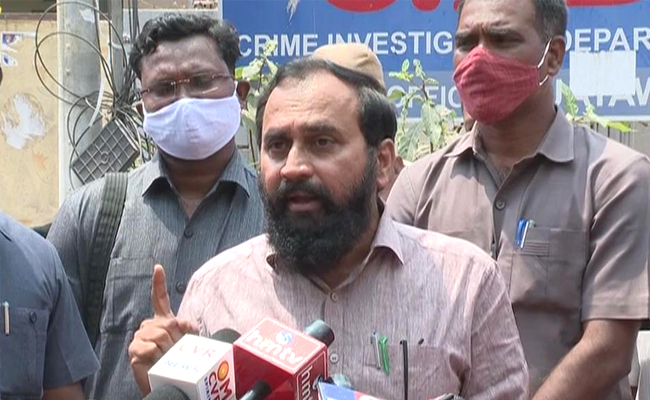 దళితులకు అన్యాయం జరిగితే ఎవరైనా కేసు పెట్టవచ్చు! | Alla Rama Krishna ...