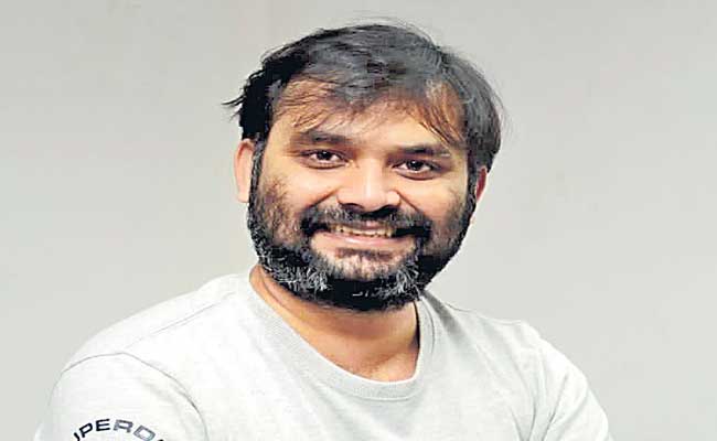 సినిమాని పాటలు డామినేట్‌ చేస్తున్నట్లుగా చూడొద్దు | RangDe Movie ...