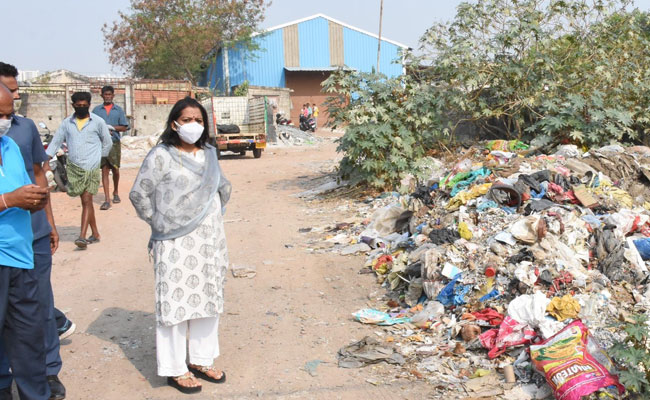 GHMC Sanitation: పేరు గొప్ప.. ఊరు దిబ్బ | Hyderabad Mayor Sanitation ...