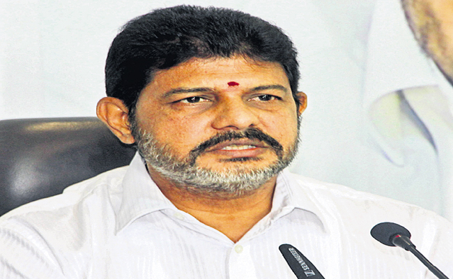 పాడి రైతులను దగా చేసిన ధూళిపాళ్ల | Kilari Rosaiah Fires On Dhulipalla ...