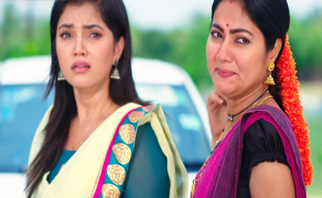 Devatha Serial Today Episode May 18th: ఇంట్లోంచి వెళ్లిపోయిన సత్య అఘాయిత్యం చేసుకుంటుందా? - Sakshi