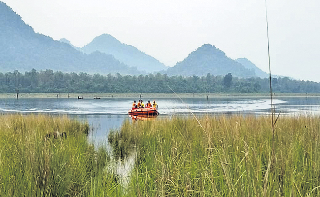 సీలేరులో నాటు పడవల బోల్తా | A tragic tragedy took place at Sileru river ...
