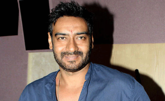 Ajay Devgn Buys New Lavish Bungalow Worth Rs 60 Crore In Juhu - Sakshi