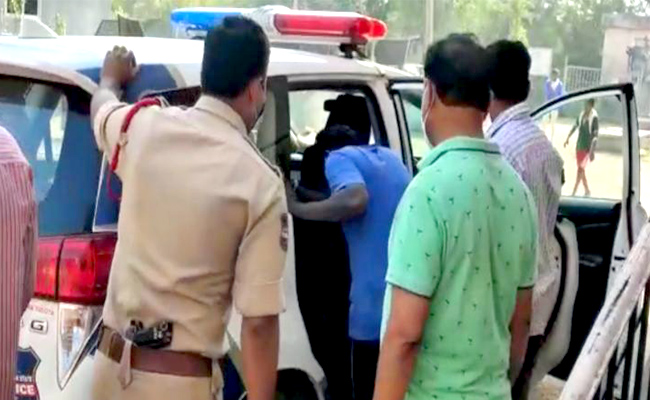 వామన్‌రావు దంపతుల హత్య కేసులో కీలక మలుపు | Vaman Rao Couple Murder Case ...