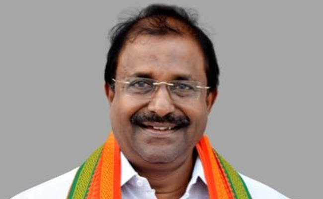Andhra Pradesh BJP President Somu Veerraju Busy With Delhi Three Days Tour - Sakshi