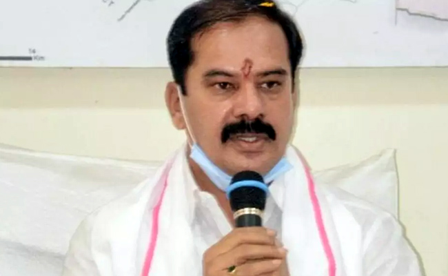 Rail Roko Case: TRS MLA Dasyam Vinay Bhaskar Sentenced In Jail - Sakshi