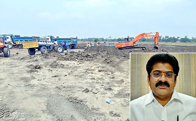 TDP Ex MLA Nallamilli Ramakrishnan Reddy Irregularities - Sakshi