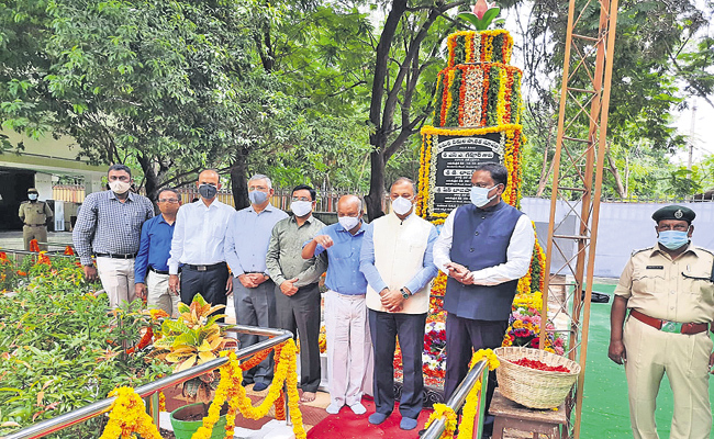 సిబ్బందే.. అటవీ సంరక్షకులు | Pratheep Kumar Comments On Forest ...