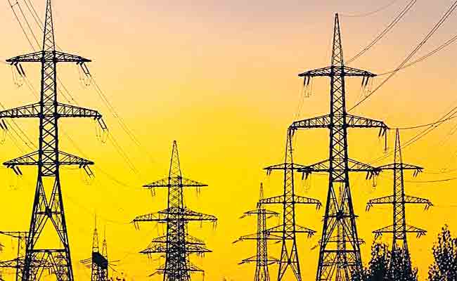 తెలంగాణలో ‘కరెంట్‌’కు కష్టాలు! | TS Power Discoms Facing Problems Of ...