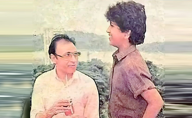 Puneeth Rajkumar Rare And Unseen Images With His Father And Family - Sakshi