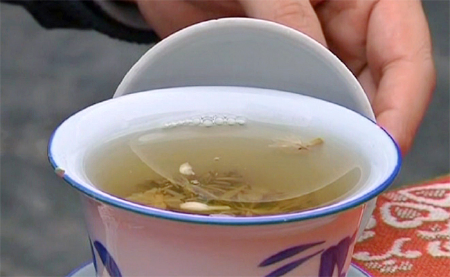 యాక్‌..ఛీ.. వాటి విసర్జలనతో టీ చేసి తాగుతారట..! | Most Expensive Tea ...