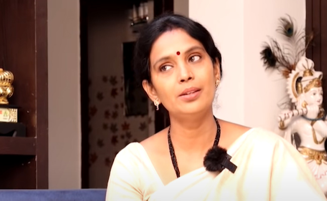 Pushpa Movie: Mother Character Kalpalatha Emotional Comments On Allu ...