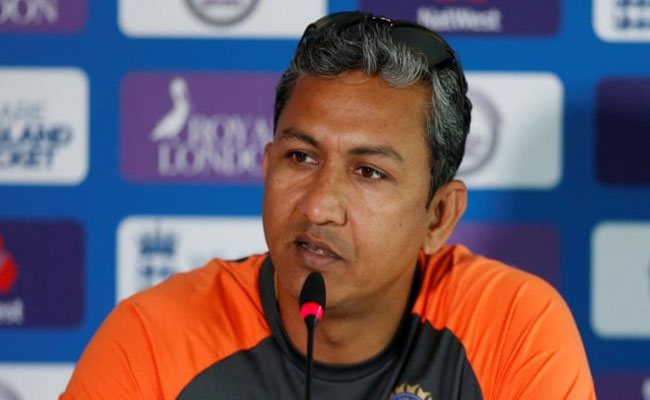 Sanjay Bangar backs Ravi Ashwin to break Muttiah Muralitharan Test ...