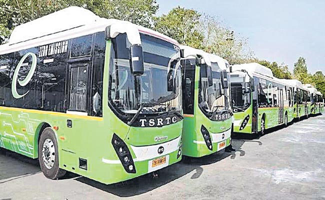 TSRTC New 300 Electric Buses:Telangana Government Starts 300 New ...