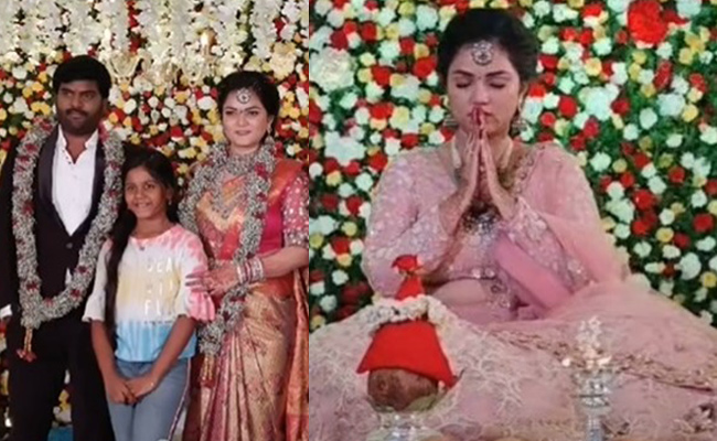 Devatha Serial Actress Vaishnavi Rami Reddy Engagement Pics Viral - Sakshi