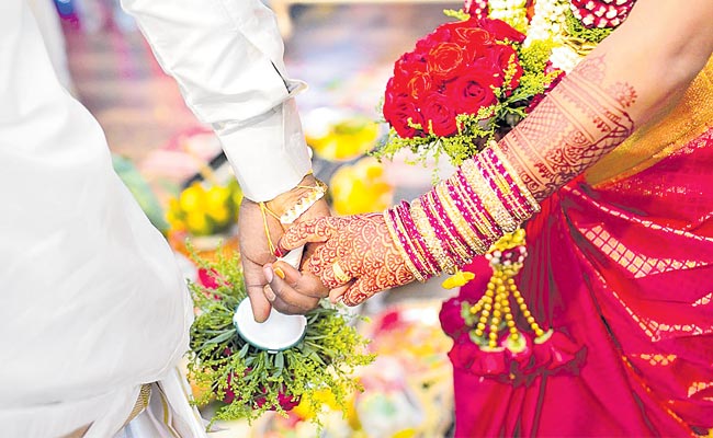 Trend Changing Arranged Marriages: Bride And Bridegroom, full Details ...