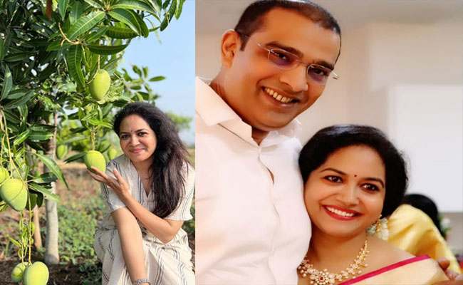 Is Singer Sunitha Pregnant, Shares Mangoes Pic With Blessed Caption ...