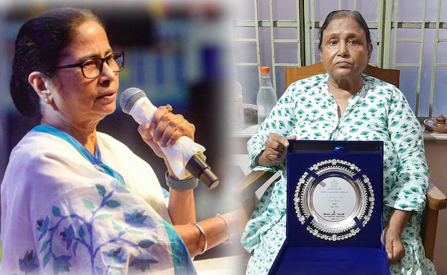 అవార్డ్‌ తిరిగి ఇచ్చేసిన రచయిత్రి.. బీజేపీ, టీఎంసీ మాటల యుద్ధం | Ratna ...
